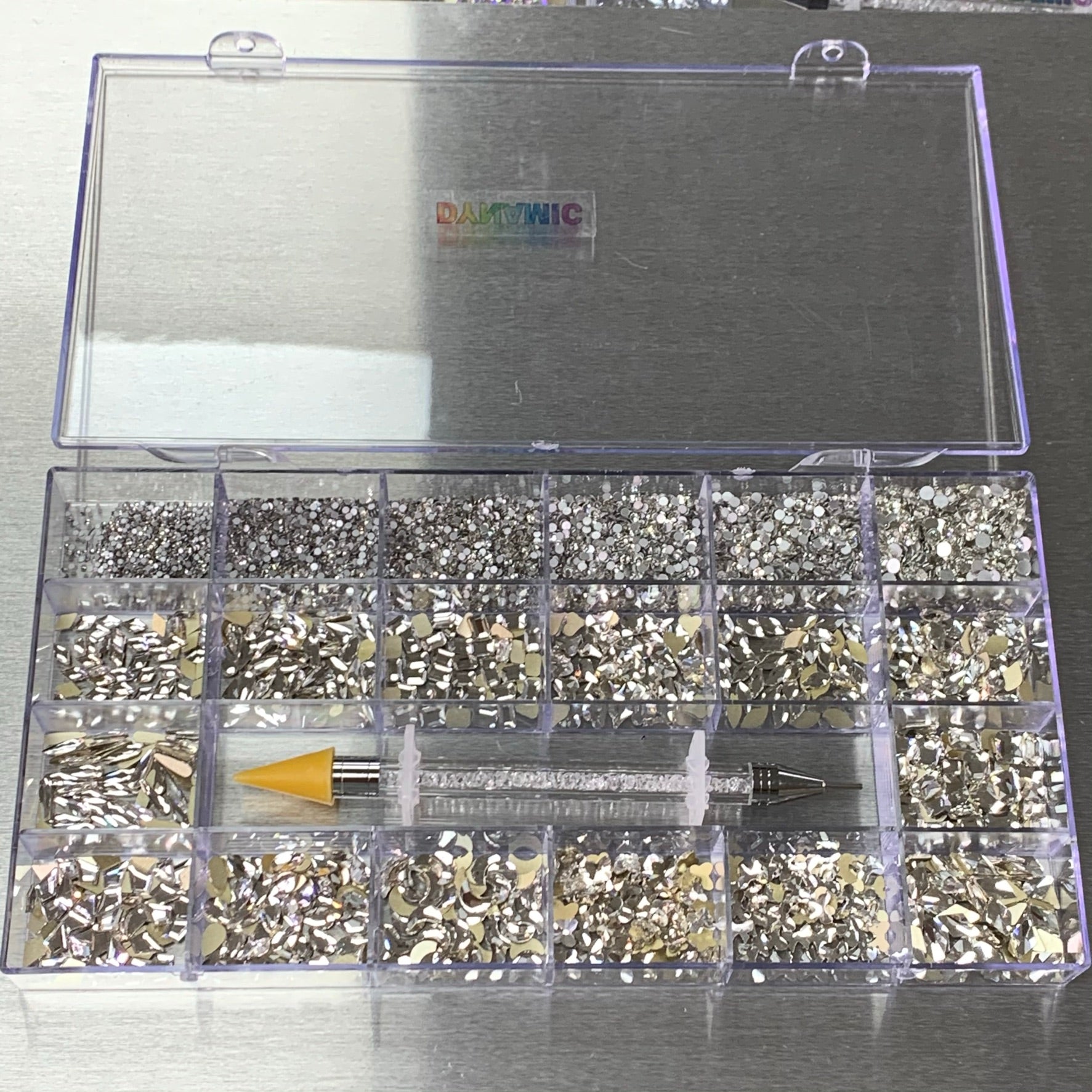 [Platinum gold-back] Rhinestones set - 20 cells box - 14 big shapes an ...