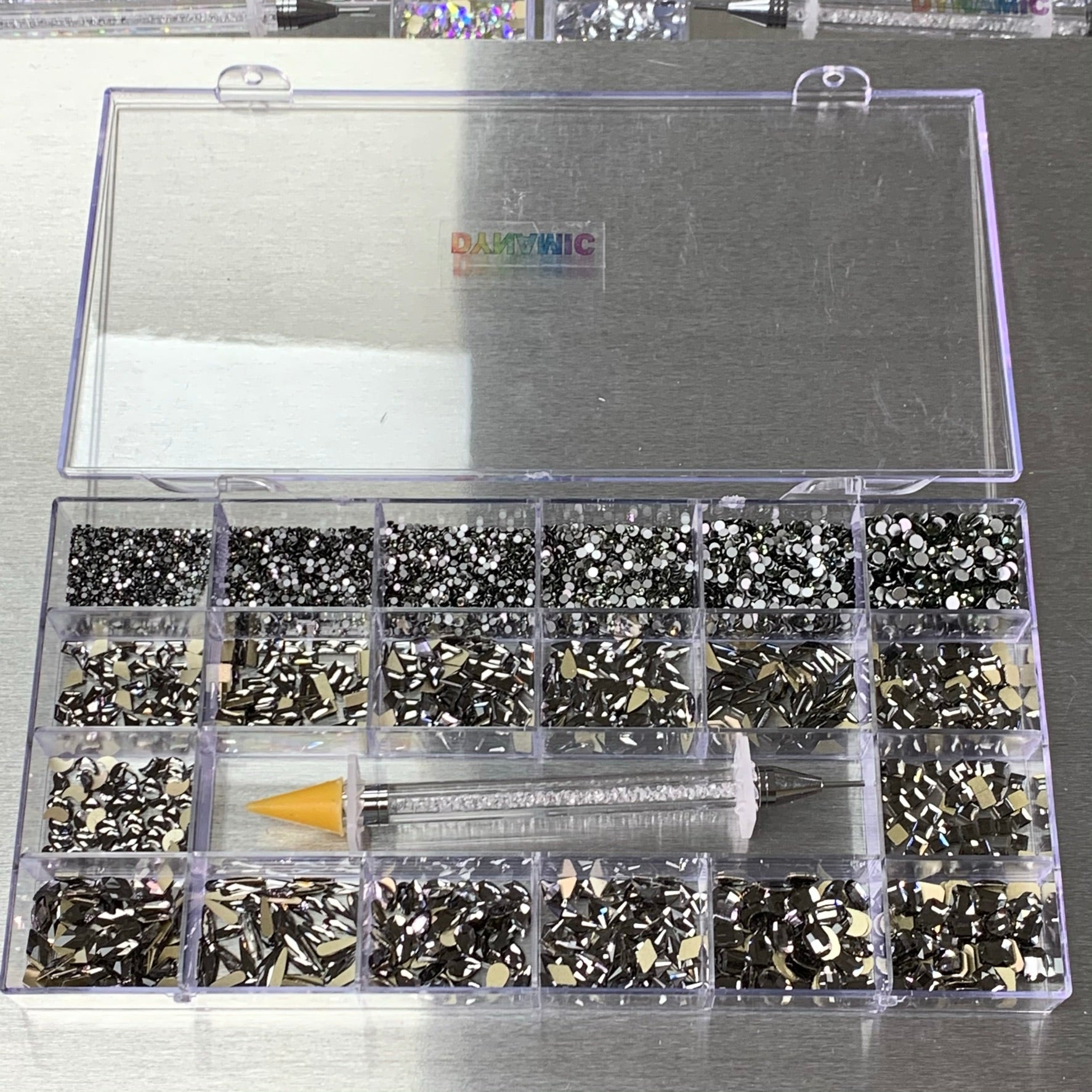 [Titanium gold-back] Rhinestones set - 20 cells box - 14 big shapes an ...